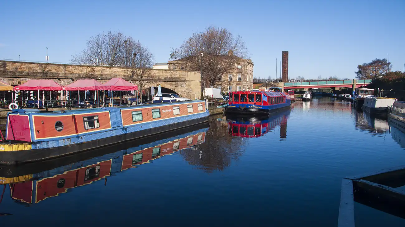 Sheffield Canal Walk - City Centre to Tinsley - Go Peak Walking